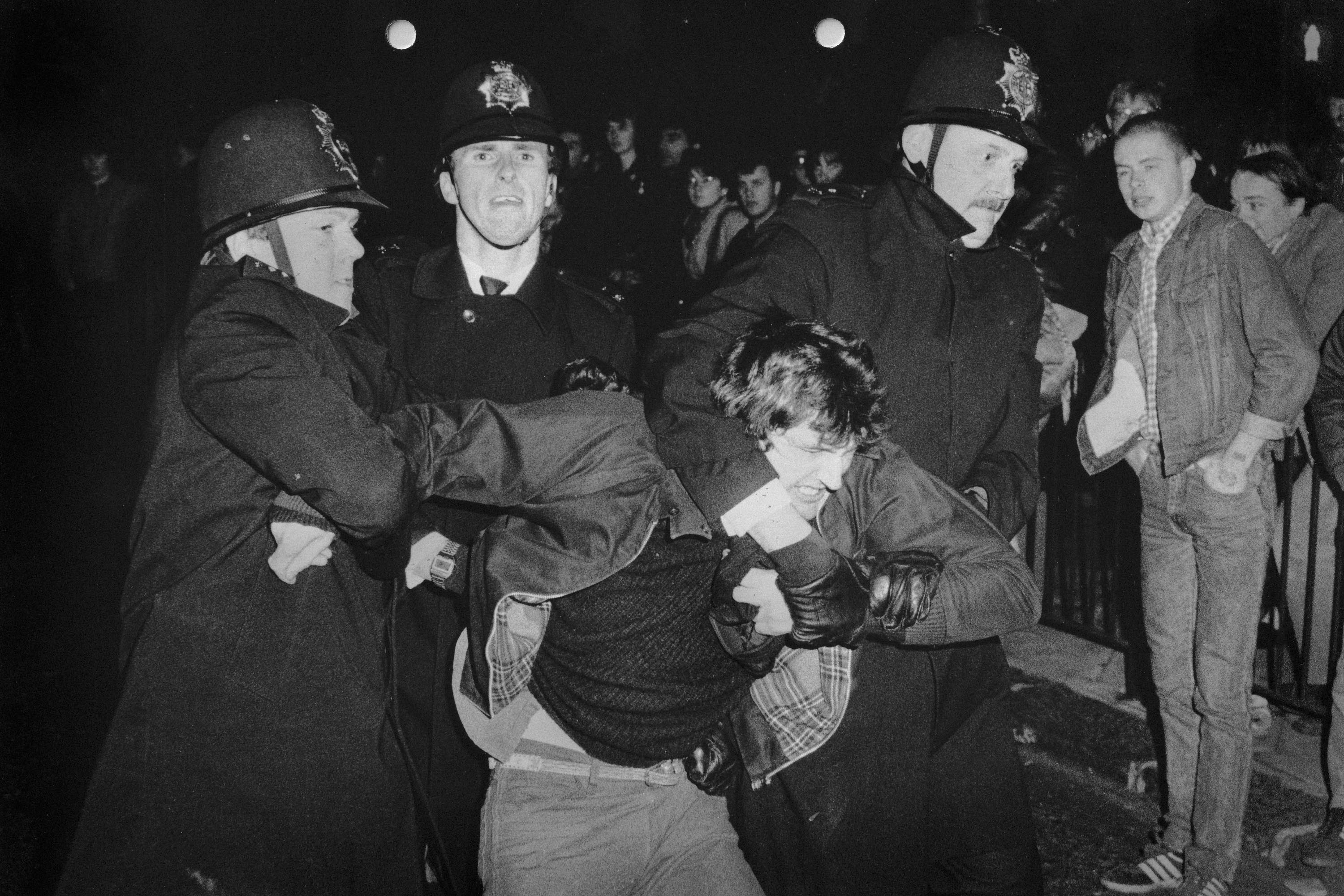 Adam Hinton | Resistance